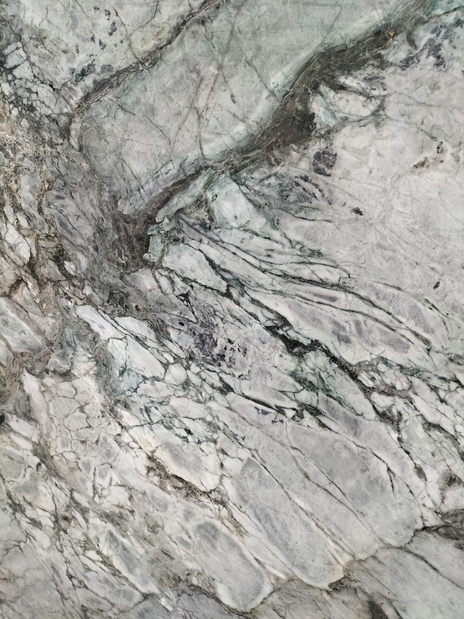 Invisible Blue 2CM – Arena Stone